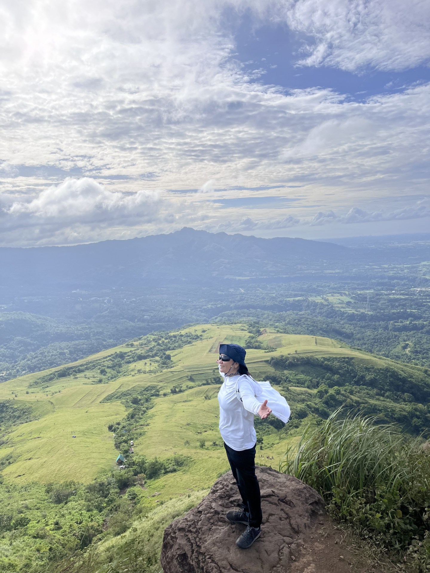 3 mountains, 2 nights sleep deprivation, 1 day hike: my first trilogy ...